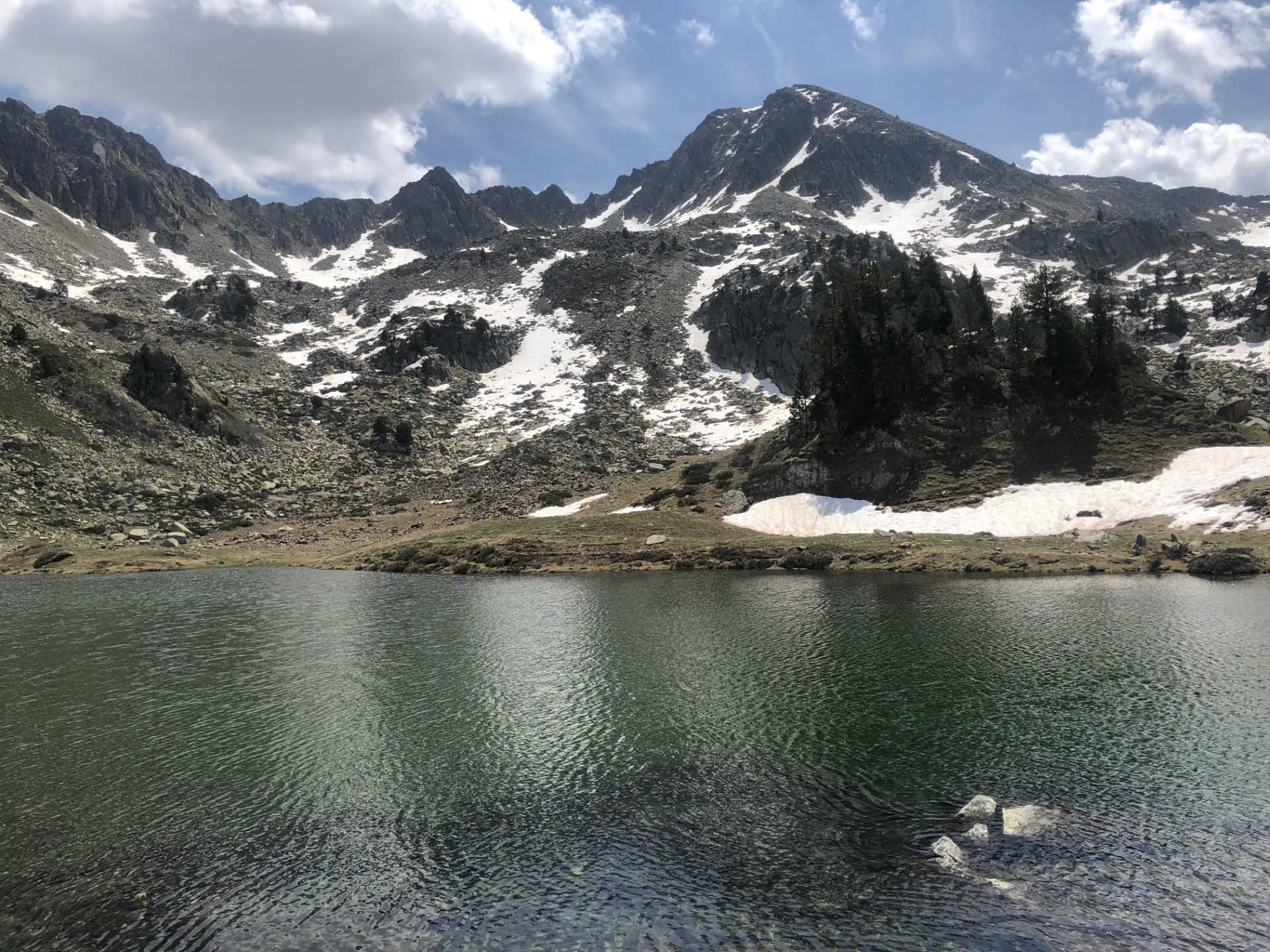 Naut Aran promueve rutas de senderismo en verano para todas las edades ...